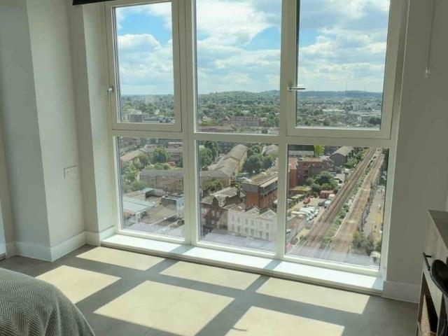 For Rent 1 Bedroom Shared Living/roommate London London DLS97665009