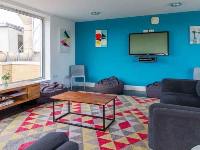 For Rent 1 Bedroom Shared Living/roommate London London DLS97665129