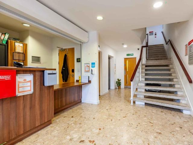 For Rent 1 Bedroom Shared Living/roommate London London DLS99497124