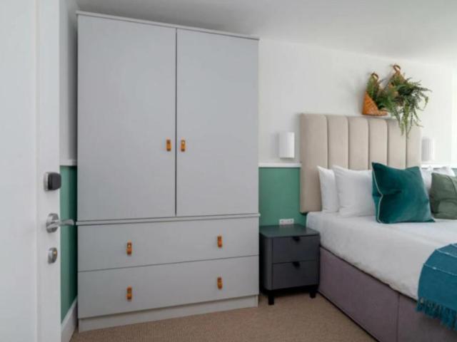 For Rent 1 Bedroom Shared Living/roommate London London DS90560546