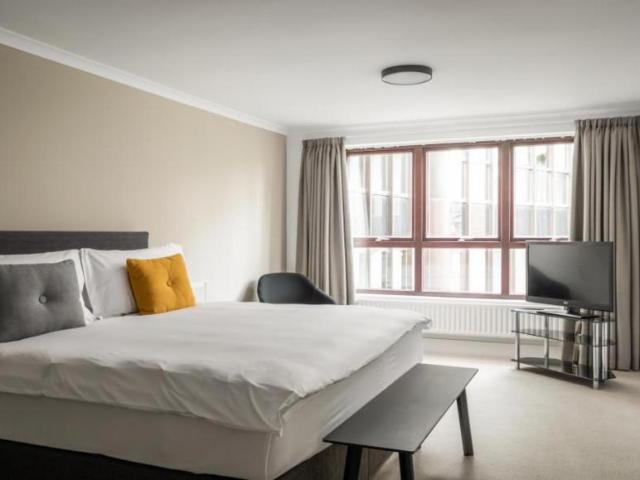 For Rent 1 Bedroom Shared Living/roommate London London DS90560957