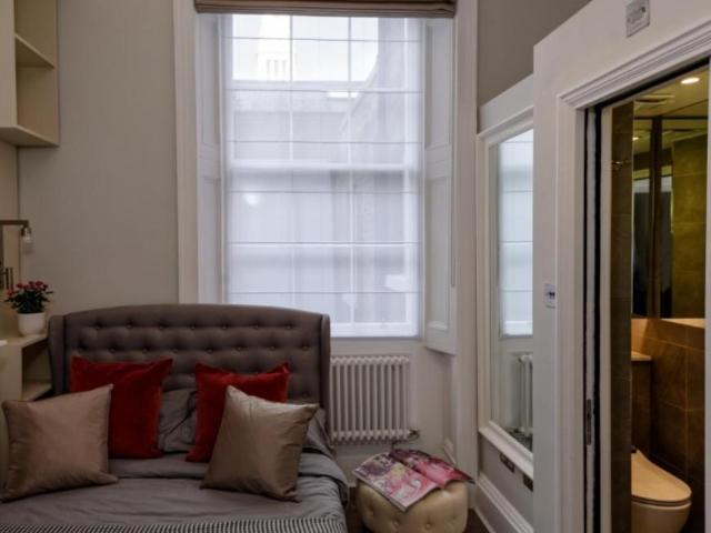 For Rent 1 Bedroom Shared Living/roommate London London DS90560975