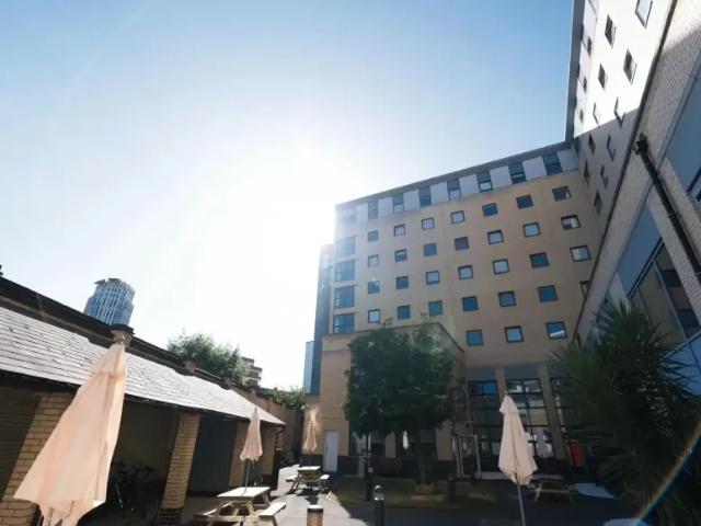 For Rent 1 Bedroom Shared Living/roommate London London DS90632879