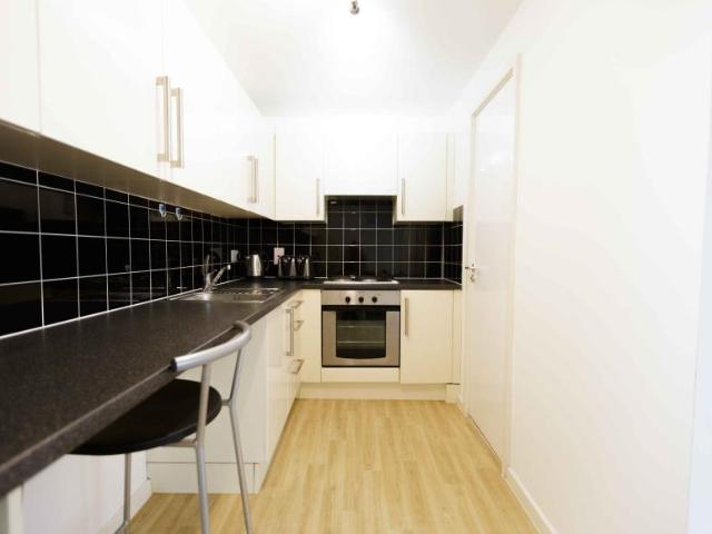 For Rent 1 Bedroom Shared Living/roommate London London DS91409370