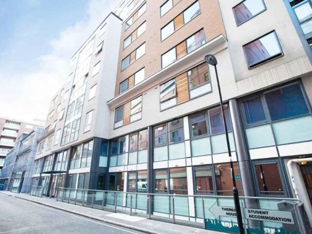 For Rent 1 Bedroom Shared Living/roommate London London DS97666456