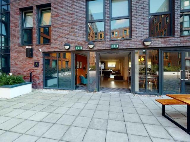 For Rent 1 Bedroom Shared Living/roommate London London DS97672049