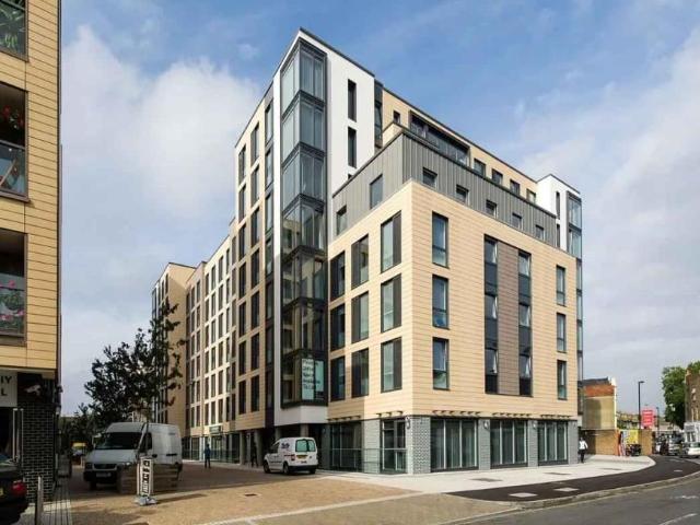 For Rent 1 Bedroom Shared Living/roommate London London DS97673155