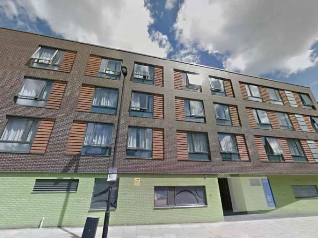For Rent 1 Bedroom Shared Living/roommate London London DS97833593