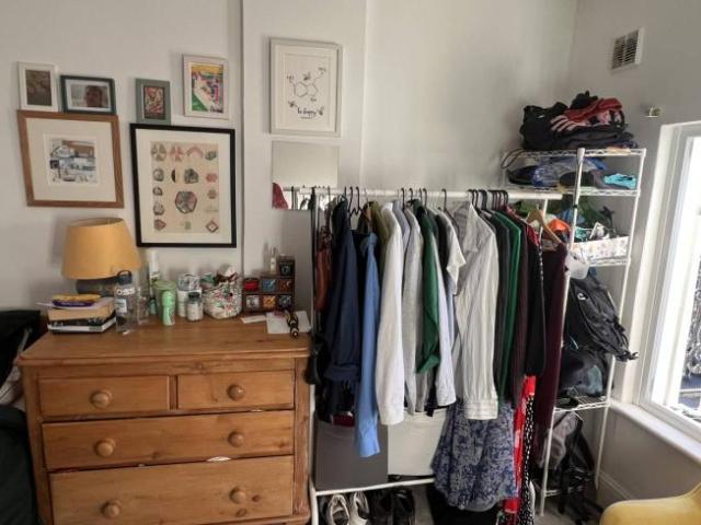 For Rent 1 Bedroom Shared Living/roommate London London DS102755690