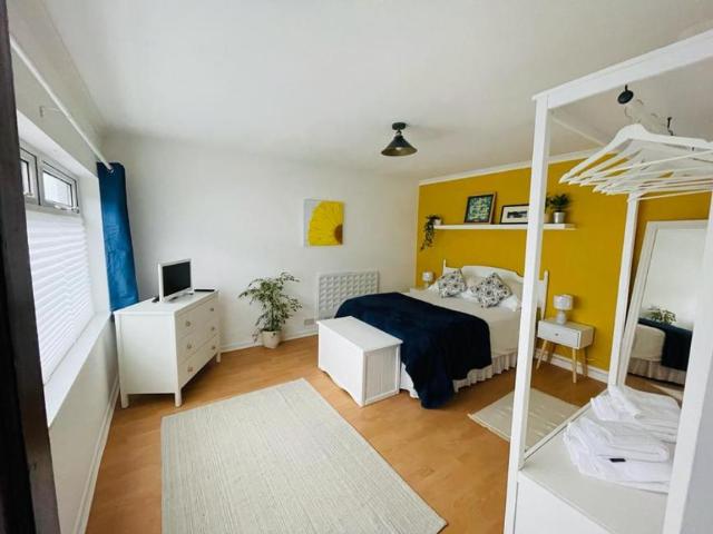 For Rent 1 Bedroom Shared Living/roommate Swansea Swansea DS101698995