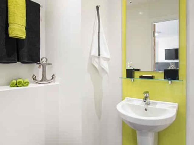 For Rent 1 Bedroom Shared Living/roommate Southampton Southampton DLS97830391