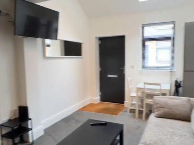 For Rent 1 Bedroom Shared Living/roommate West Bridgford England DS97420592