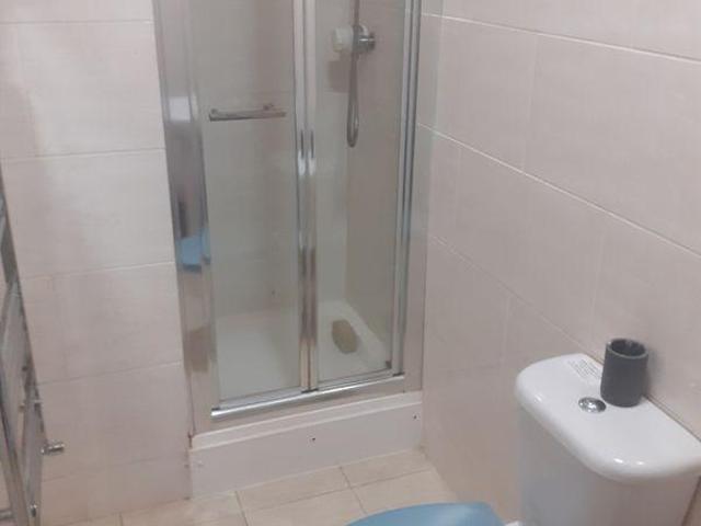 For Rent 1 Bedroom Shared Living/roommate West Yorkshire England DS96648173