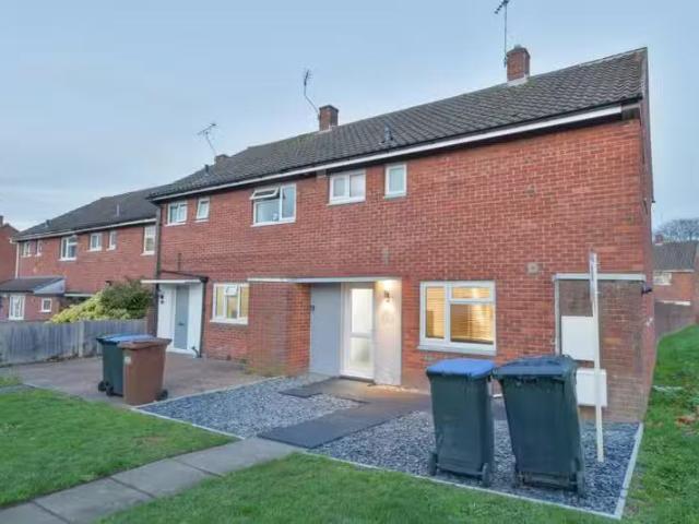 Just in! 1 bedroom property for rent in Pond Croft, Hatfield.