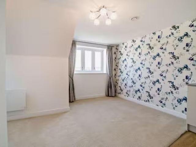 For Rent! 1 bedroom retirement property for rent in 169 Kenn R.