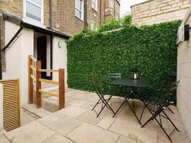 Cozy 1 BR Arlington Road