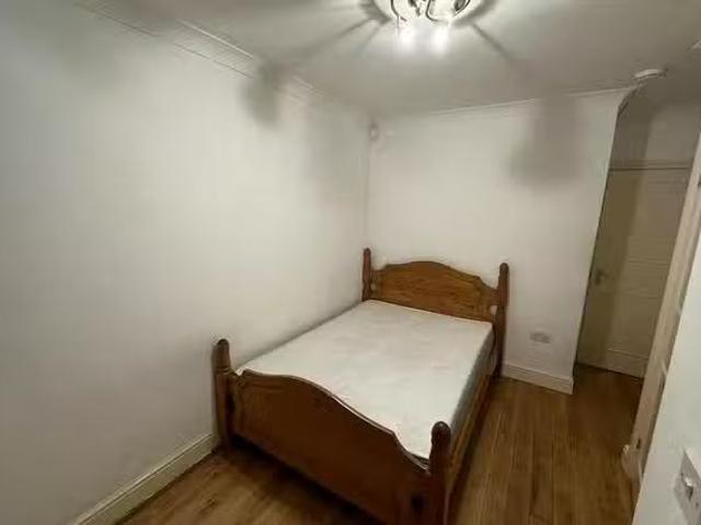 Rental! 1 BR Bevenden Street, London