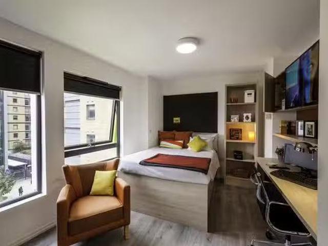 Charming 1 BR Downing The Lyra Bronze Studio
