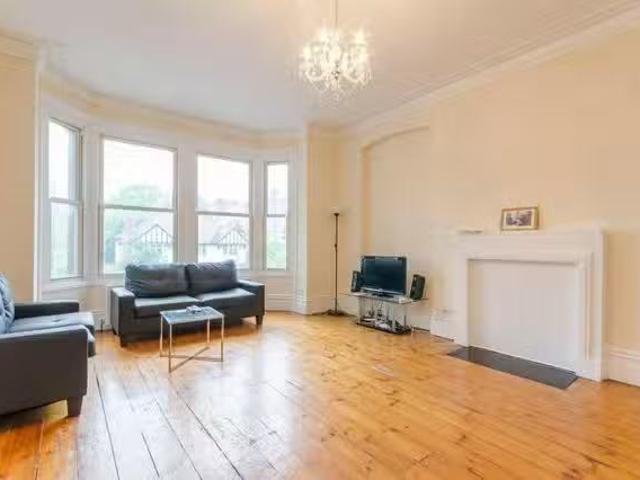 Unique 1 BR Finchley Road, London