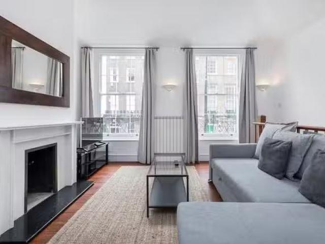 Unique 1 BR Fitzroy Square