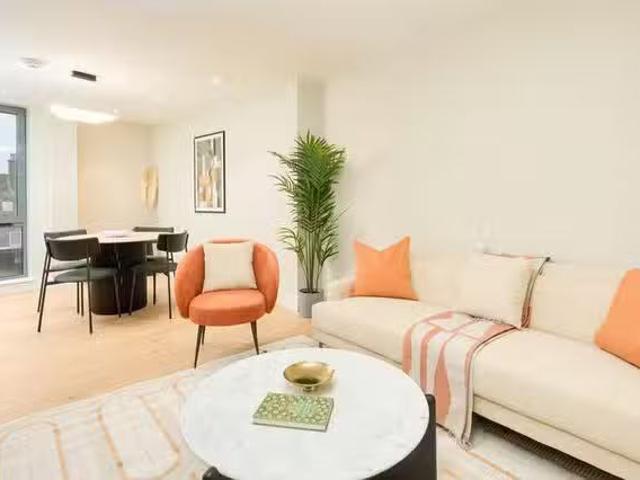 Unique 1 BR Frampton Street