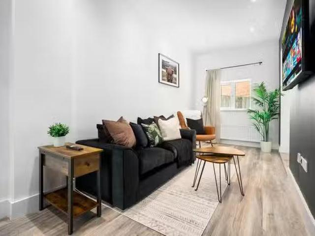 Deal! 1 BR Gorsty Hill Road, Halesowen