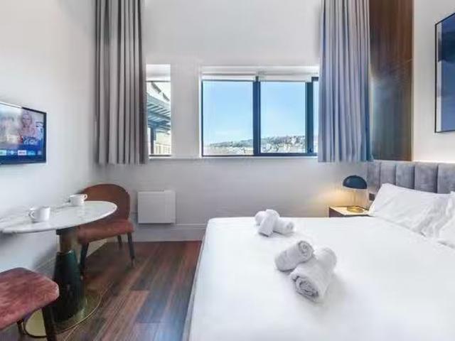 Nice 1 BR Havelock Road