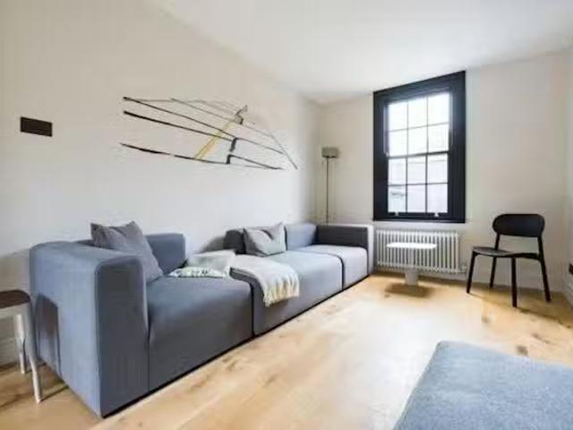Just in! 1 BR Islington Park Street, London
