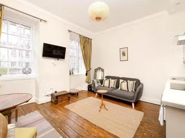Cheap 1 BR Lawnmarket