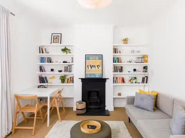 Cheap 1 BR Leam Terrace