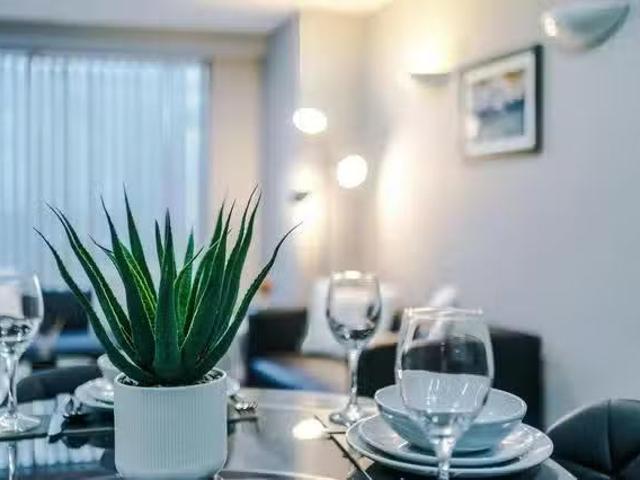 Unique 1 BR Leeds Road, Bradford
