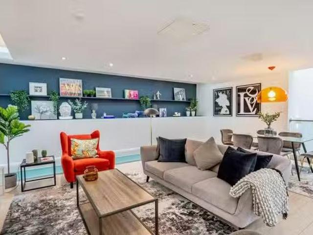 Nice 1 BR Lincoln's Inn Fields, London