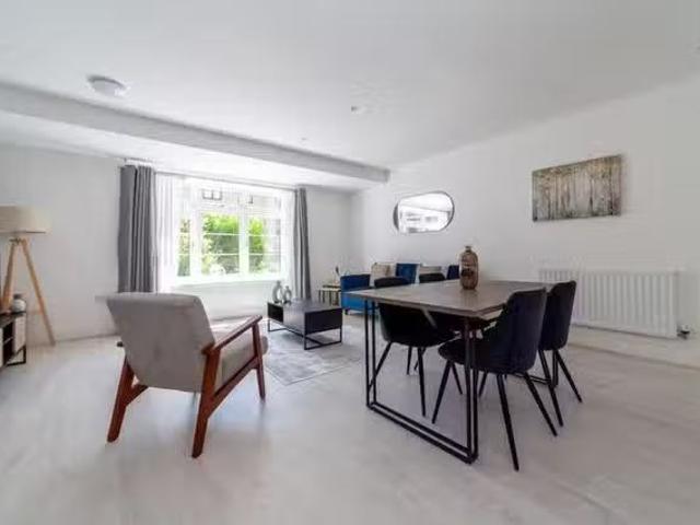 Just in! 1 BR London Road