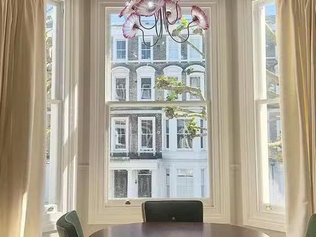 For Rent! 1 BR Philbeach Gardens, London