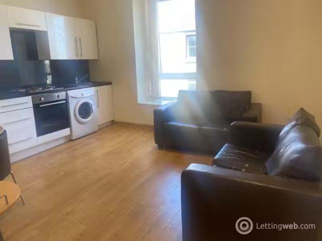 Nice 1 BR Property to rent in 168 Blackness Road, Dundee DD1 5PQ