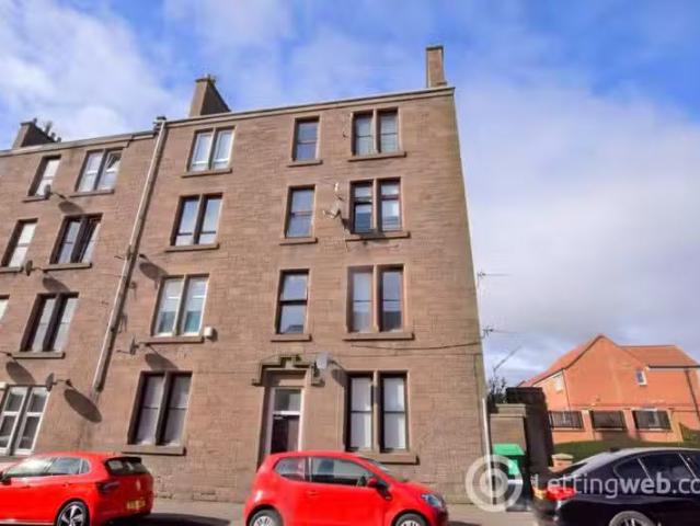 Deal! 1 BR Property to rent in 4 Graham Street Dundee DD4 9AD