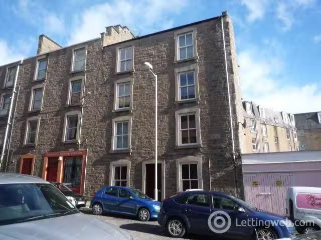 Unique 1 BR Property to rent in Blackness Street, Dundee, DD1.