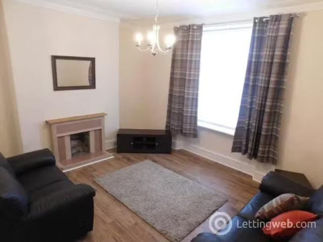 Just in! 1 BR Property to rent in Great Northern Road, Woodsid.
