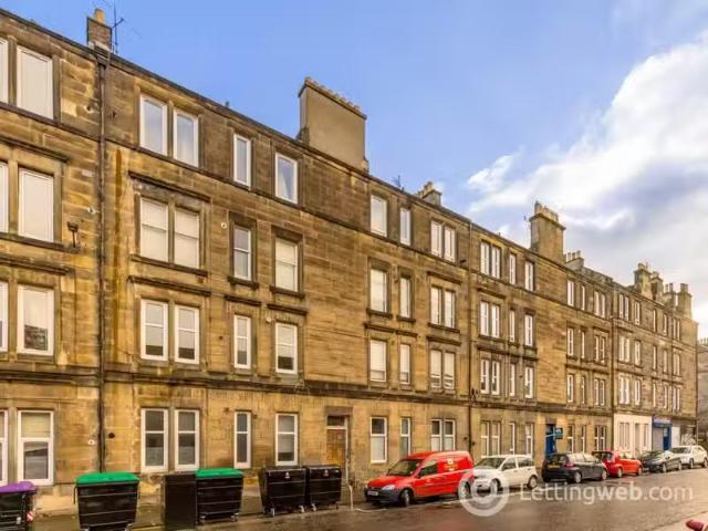 Just in! 1 BR Property to rent in Elgin Terrace, Hillside, Edi.
