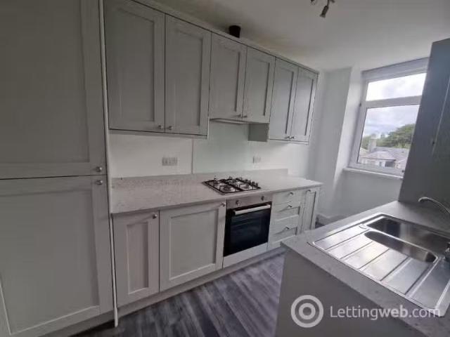 Cozy 1 BR Property to rent in Holburn Road, City Centre, Aber.