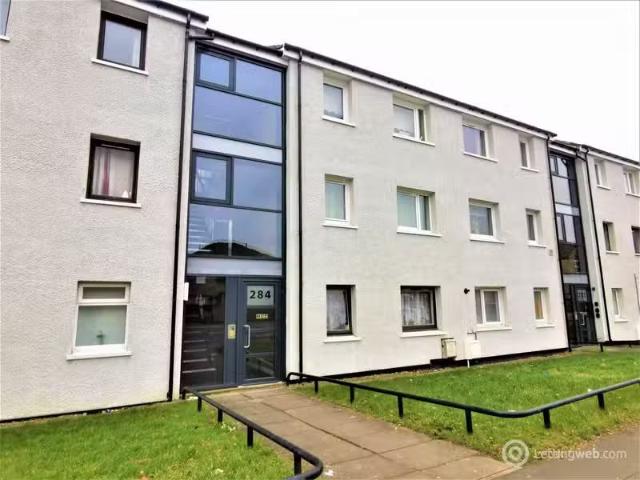 For Rent! 1 BR Property to rent in London Road, Glasgow Green.
