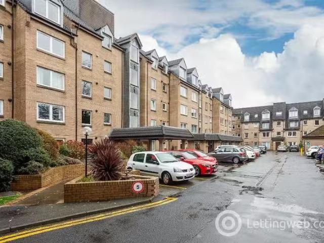 Unique 1 BR Property to rent in Mount Grange, Marchmont, Edinb.