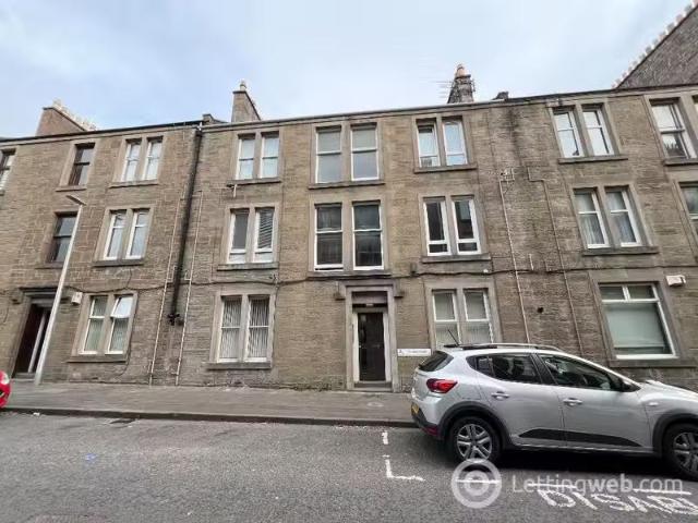 Cozy 1 BR Property to rent in Smith Street,, Dundee, DD3 8AZ