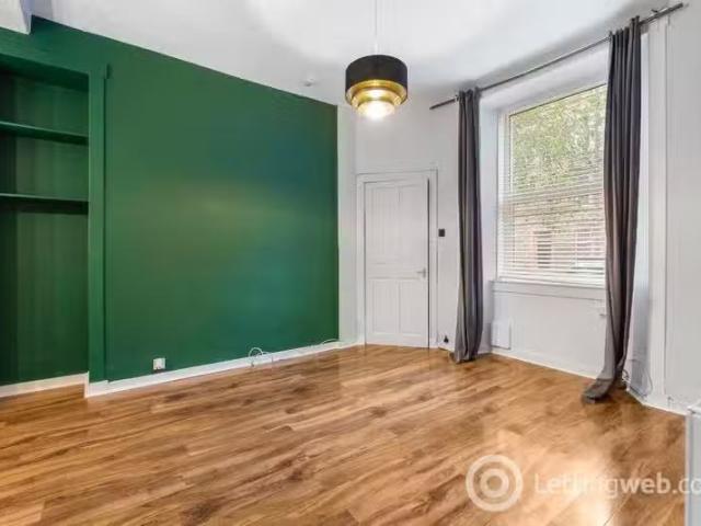 Just in! 1 BR Property to rent in Smithfield Street, Gorgie, E.