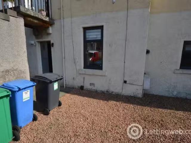 Unique 1 BR Property to rent in Tweed Street, Methil, KY8 3PS