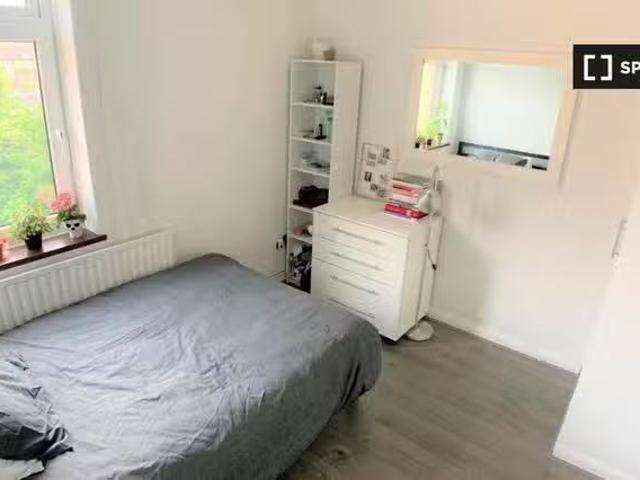 Nice 1 BR Room in shared flat for rent in Telegraph Hill, London