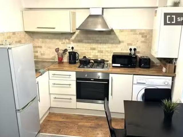 Just in! 1 BR Studio for rent in Fulham Broadway, London