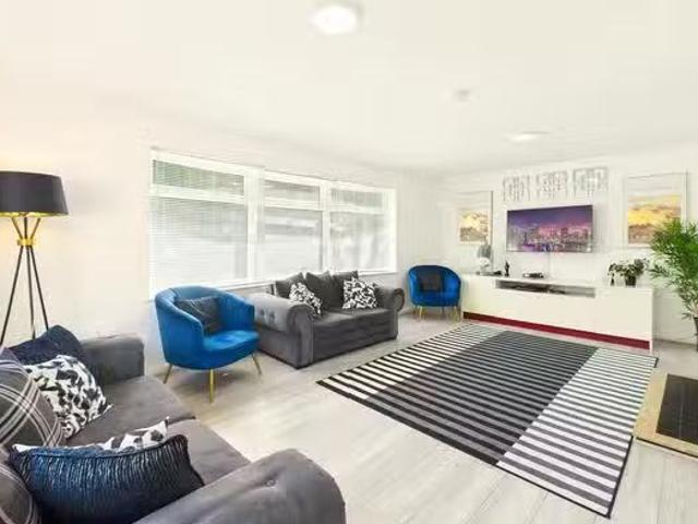 Deal! 1 BR Saint David's Crescent, Oadby