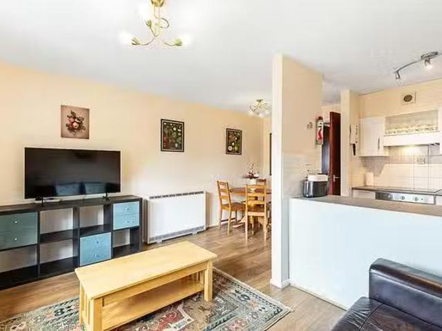 For Rent! 1 BR Transom Square, London