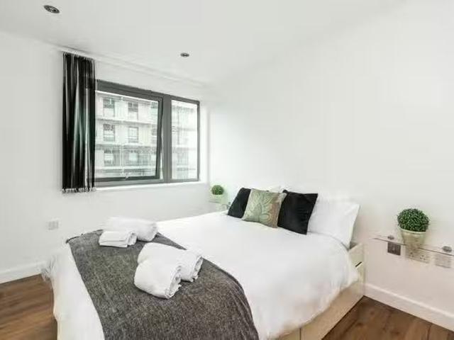 For Rent! 1 BR Victoria Road, London